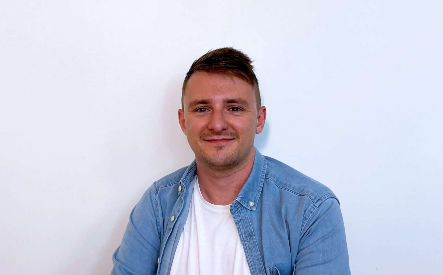 What to Do When Picking a Graduate Bank Account - HelloGrads